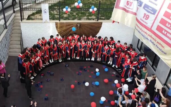 8'inci Sınıf Mezuniyet Töreni | Jale Tezer Eğitim Kurumları